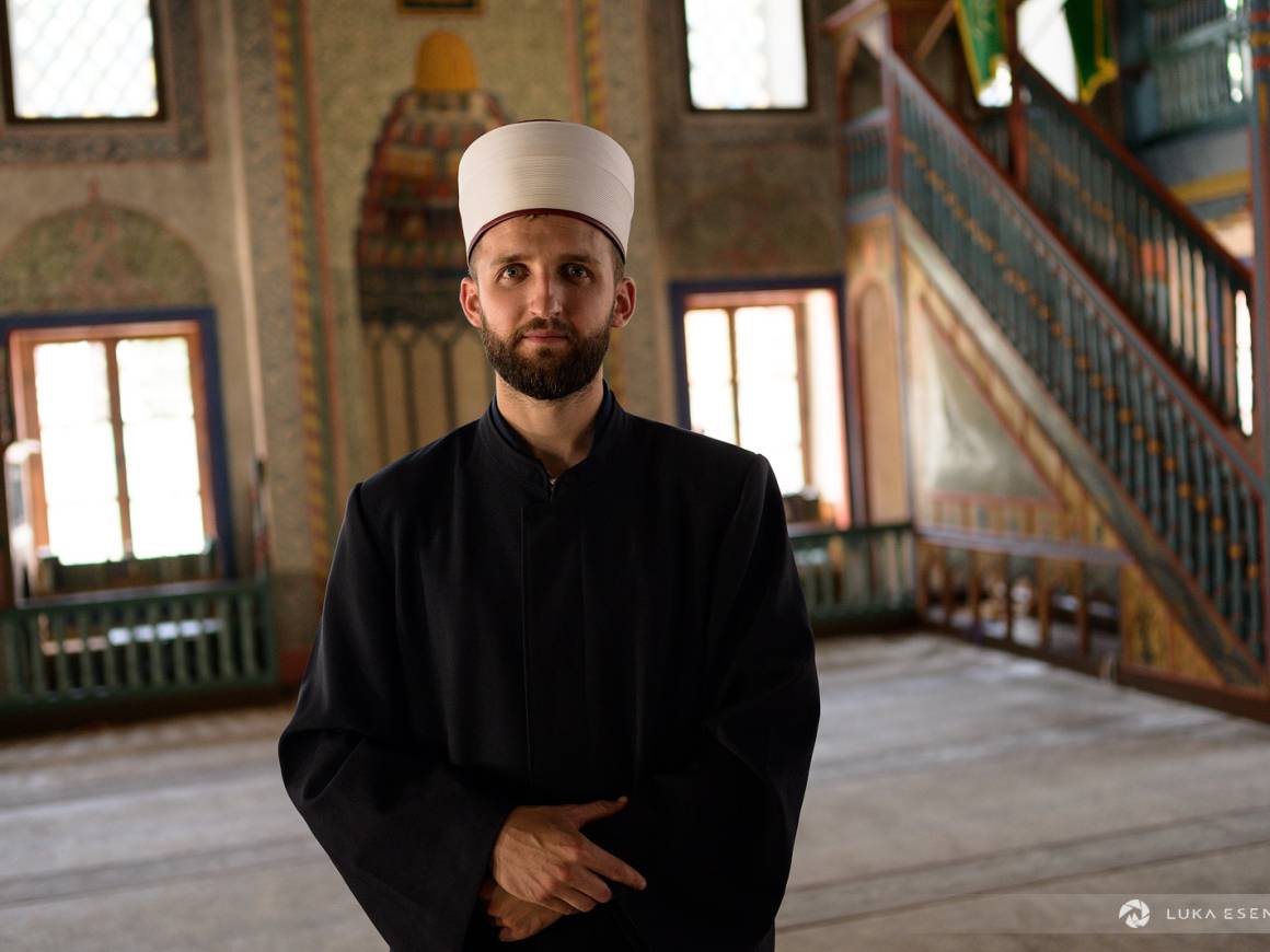 Photos of The New Mosque of Ljubljana • Luka Esenko